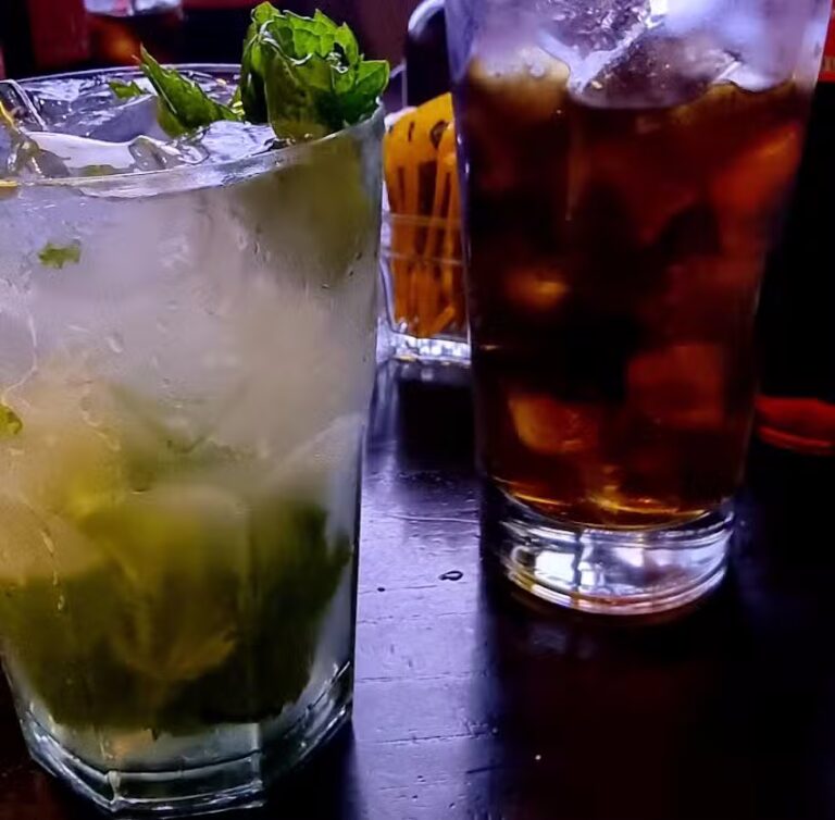 Johnny B Good Al Río | Bodegones